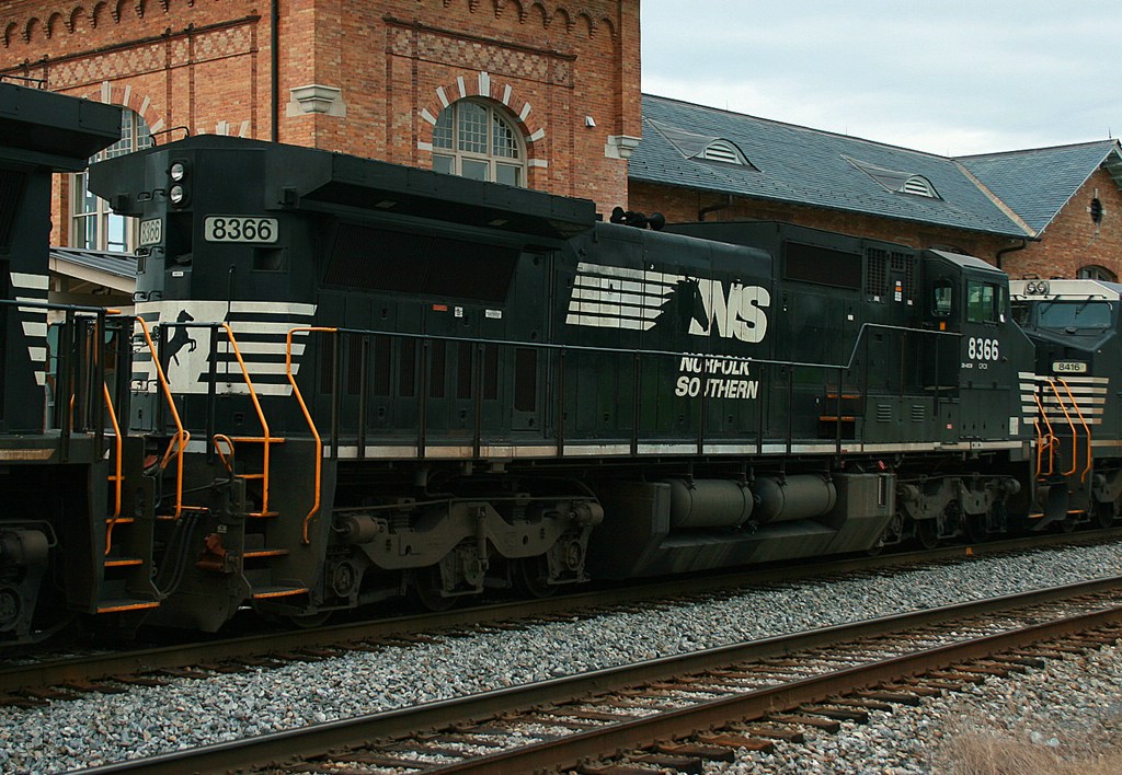 NS 8366